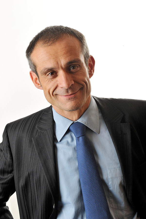 Schneider Electric chairman backs China's green drive_Highlights